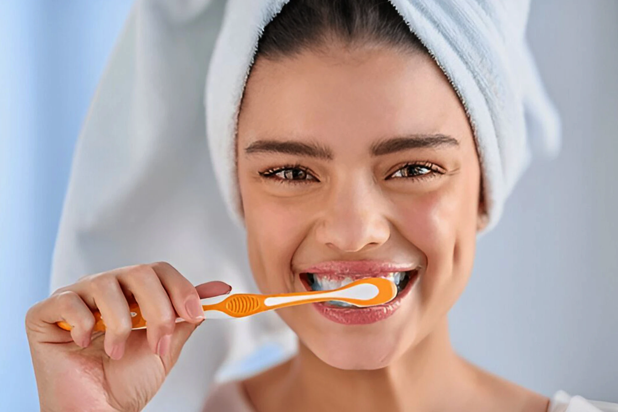 How to Maintain Healthy Teeth and Gums: 10 Simple Tips